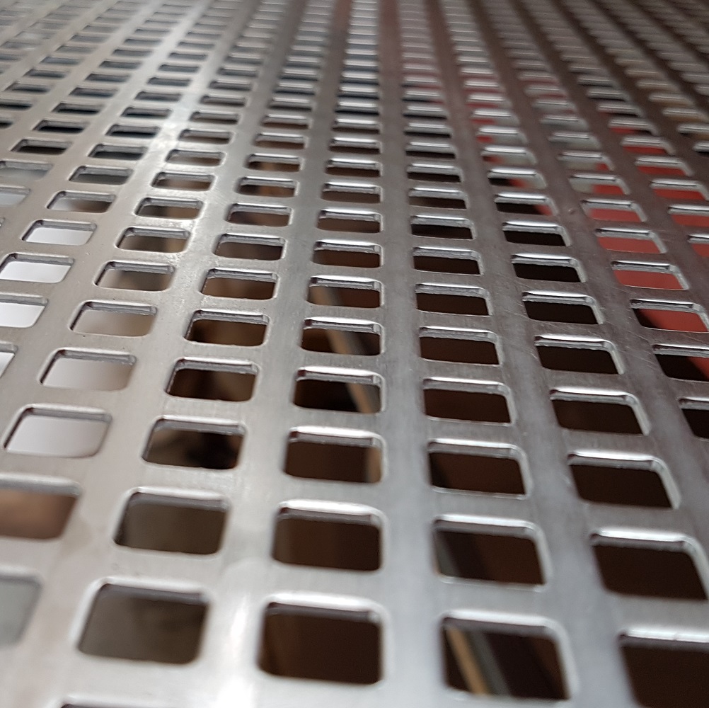 profile-metall.de - Aluminium Lochblech Qg 10-15 1,5mm stark