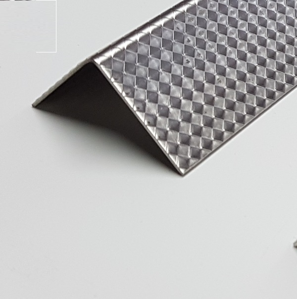 Edelstahl Winkel Raute dessiniert 1mm V2A